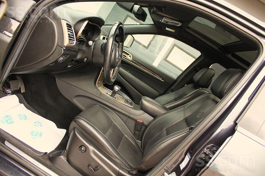 Grey Jeep Grand Cherokee 2015 in Riga, with an engine capacity of 3.00 L and mileage of 0 thousand km for 14990 €, photo 17 on AUTOMOTO.COM.LV