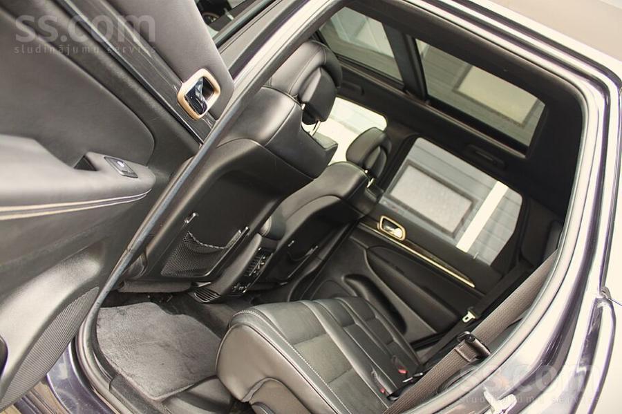 Grey Jeep Grand Cherokee 2015 in Riga, with an engine capacity of 3.00 L and mileage of 0 thousand km for 14990 €, photo 21 on AUTOMOTO.COM.LV