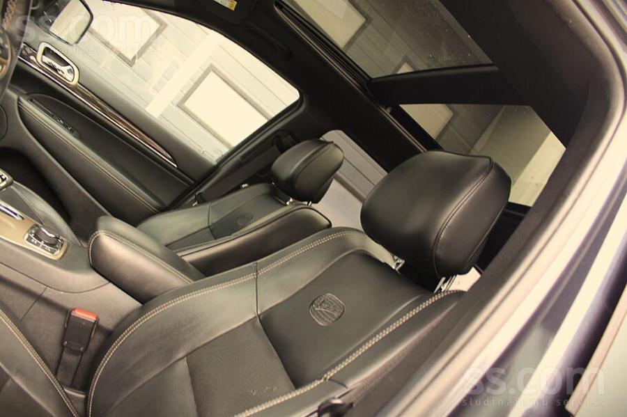 Grey Jeep Grand Cherokee 2015 in Riga, with an engine capacity of 3.00 L and mileage of 0 thousand km for 14990 €, photo 23 on AUTOMOTO.COM.LV