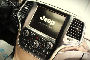 Grey Jeep Grand Cherokee 2015 in Riga, with an engine capacity of 3.00 L and mileage of 0 thousand km for 14990 €, photo 25 on AUTOMOTO.COM.LV