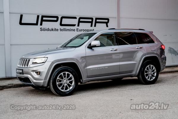 Grey Jeep Grand Cherokee 2015 in Parnu, with an engine capacity of 3.00 L and mileage of 212 thousand km for 15490 €, photo 3 on AUTOMOTO.COM.LV