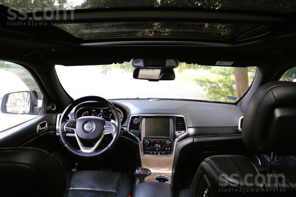 Pelēks Jeep Grand Cherokee 2015 Daugavpils, ar dzinēja tilpumu 3.00 L un nobraukumu 145 tūkst. km par 15500 €, foto 4 vietnē AUTOMOTO.COM.LV