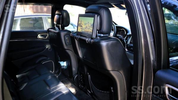 Pelēks Jeep Grand Cherokee 2015 Daugavpils, ar dzinēja tilpumu 3.00 L un nobraukumu 145 tūkst. km par 15500 €, foto 5 vietnē AUTOMOTO.COM.LV