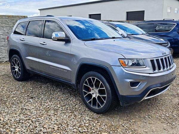 Grey Jeep Grand Cherokee 2015 in Kaunas, with an engine capacity of 3.60 L and mileage of 200 thousand km for 9300 €, photo 6 on AUTOMOTO.COM.LV