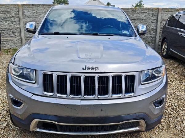 Grey Jeep Grand Cherokee 2015 in Kaunas, with an engine capacity of 3.60 L and mileage of 200 thousand km for 9300 €, photo 7 on AUTOMOTO.COM.LV