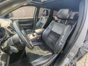 Grey Jeep Grand Cherokee 2015 in Kaunas, with an engine capacity of 3.60 L and mileage of 190 thousand km for 13500 €, photo 14 on AUTOMOTO.COM.LV