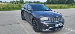 Grey Jeep Grand Cherokee 2015 in Riga, with an engine capacity of 3.00 L and mileage of 226 thousand km for 15000 €, photo 4 on AUTOMOTO.COM.LV