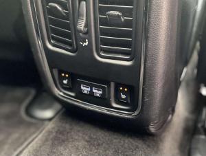 Grey Jeep Grand Cherokee 2015 in Marijampole, with an engine capacity of 2.99 L and mileage of 222 thousand km for 13650 €, photo 54 on AUTOMOTO.COM.LV