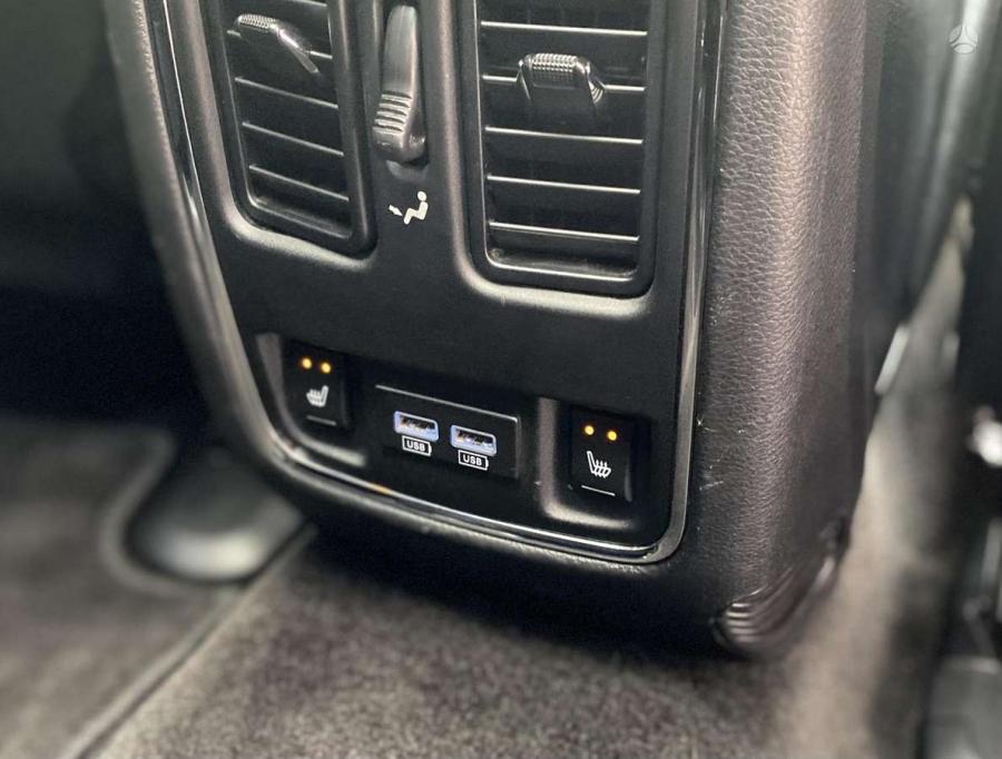 Grey Jeep Grand Cherokee 2015 in Marijampole, with an engine capacity of 2.99 L and mileage of 222 thousand km for 13650 €, photo 54 on AUTOMOTO.COM.LV