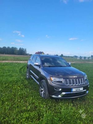 Pelēks Jeep Grand Cherokee 2015 Kauņa, ar dzinēja tilpumu 2.99 L un nobraukumu 252 tūkst. km par 13999 €, foto  vietnē AUTOMOTO.COM.LV