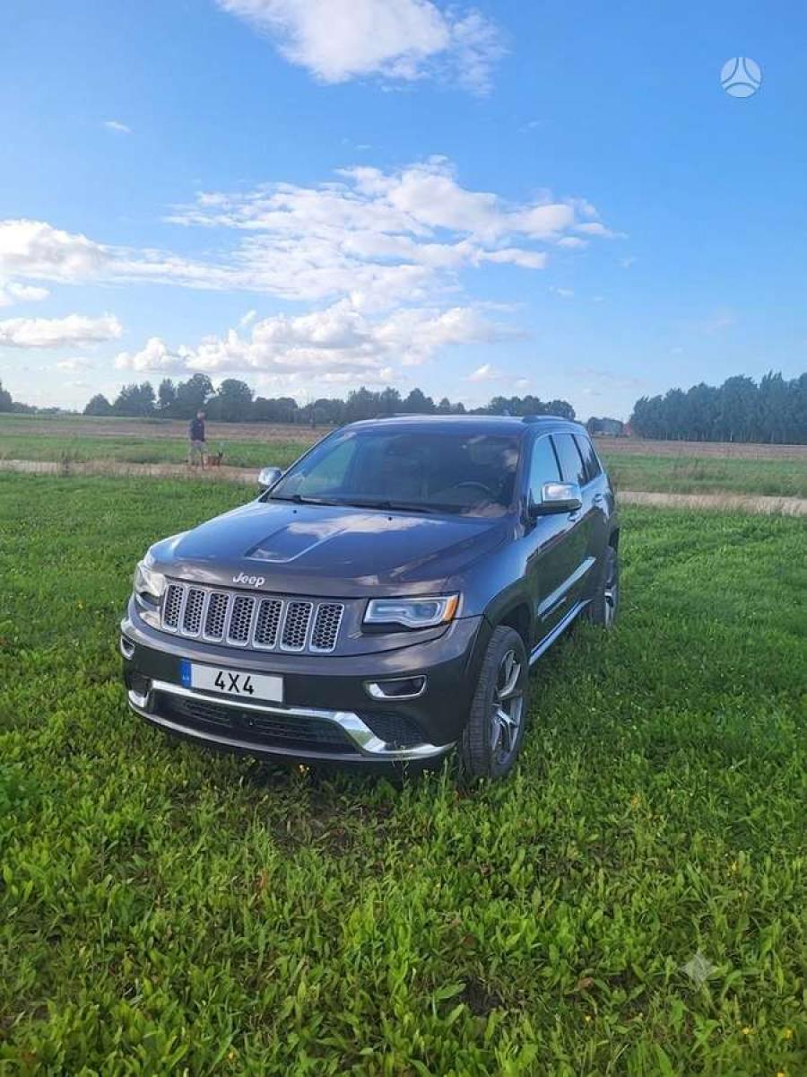 Grey Jeep Grand Cherokee 2015 in Kaunas, with an engine capacity of 2.99 L and mileage of 252 thousand km for 13999 €, photo 3 on AUTOMOTO.COM.LV