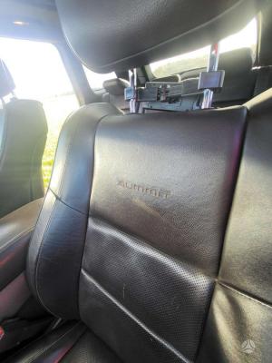 Grey Jeep Grand Cherokee 2015 in Kaunas, with an engine capacity of 2.99 L and mileage of 252 thousand km for 13999 €, photo 16 on AUTOMOTO.COM.LV