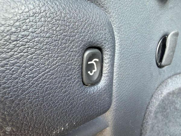 Grey Jeep Grand Cherokee 2015 in Vilnius, with an engine capacity of 2.99 L and mileage of 279 thousand km for 12990 €, photo 10 on AUTOMOTO.COM.LV