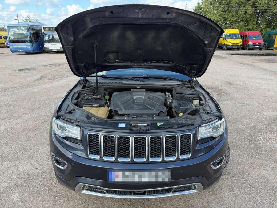 Grey Jeep Grand Cherokee 2015 in Vilnius, with an engine capacity of 2.99 L and mileage of 279 thousand km for 12990 €, photo 17 on AUTOMOTO.COM.LV