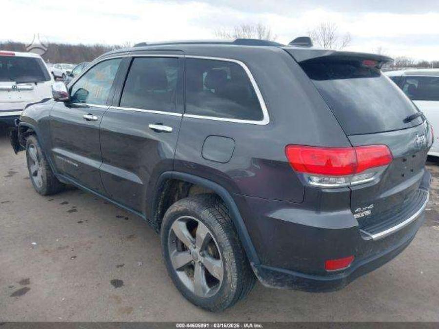 Grey Jeep Grand Cherokee 2015 in Siauliai, with an engine capacity of 3.60 L and mileage of 250 thousand km for 8400 €, photo 6 on AUTOMOTO.COM.LV