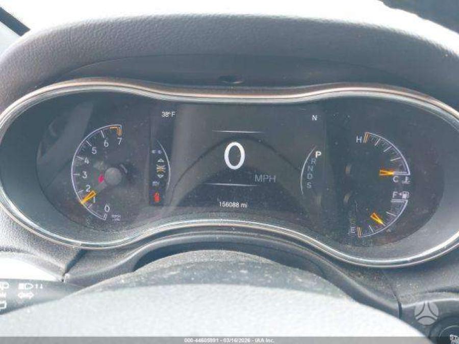 Grey Jeep Grand Cherokee 2015 in Siauliai, with an engine capacity of 3.60 L and mileage of 250 thousand km for 8400 €, photo 12 on AUTOMOTO.COM.LV