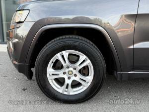 Pelēks Jeep Grand Cherokee 2015 Kuresāre, ar dzinēja tilpumu 3.00 L un nobraukumu 256 tūkst. km par 12490 €, foto 10 vietnē AUTOMOTO.COM.LV