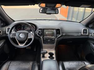 Pelēks Jeep Grand Cherokee 2015 Kuresāre, ar dzinēja tilpumu 3.00 L un nobraukumu 256 tūkst. km par 12490 €, foto 13 vietnē AUTOMOTO.COM.LV