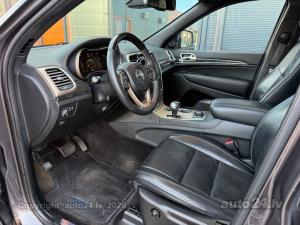 Pelēks Jeep Grand Cherokee 2015 Kuresāre, ar dzinēja tilpumu 3.00 L un nobraukumu 256 tūkst. km par 12490 €, foto 14 vietnē AUTOMOTO.COM.LV