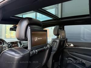 Pelēks Jeep Grand Cherokee 2015 Kuresāre, ar dzinēja tilpumu 3.00 L un nobraukumu 256 tūkst. km par 12490 €, foto 18 vietnē AUTOMOTO.COM.LV