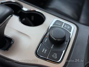 Pelēks Jeep Grand Cherokee 2015 Kuresāre, ar dzinēja tilpumu 3.00 L un nobraukumu 256 tūkst. km par 12490 €, foto 23 vietnē AUTOMOTO.COM.LV