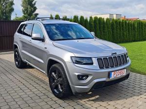 Pelēks Jeep Grand Cherokee 2015 Kauņa, ar dzinēja tilpumu 3.60 L un nobraukumu 190 tūkst. km par 13700 €, foto  vietnē AUTOMOTO.COM.LV