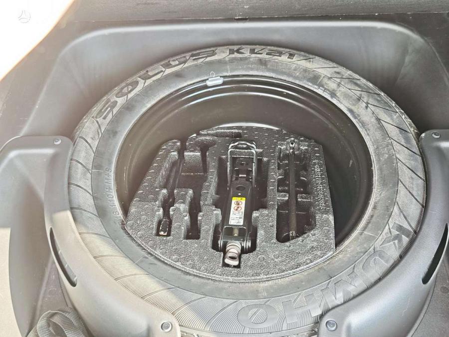 Grey Jeep Grand Cherokee 2015 in Kaunas, with an engine capacity of 3.60 L and mileage of 190 thousand km for 13700 €, photo 19 on AUTOMOTO.COM.LV