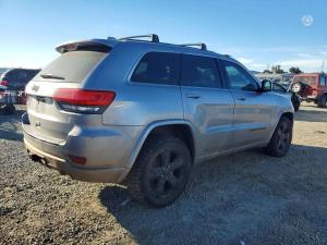 Grey Jeep Grand Cherokee 2015 in Kaunas, with an engine capacity of 3.60 L and mileage of 190 thousand km for 13700 €, photo 28 on AUTOMOTO.COM.LV