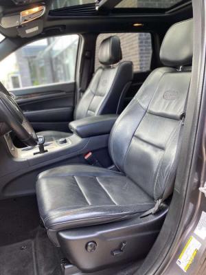 Pelēks Jeep Grand Cherokee 2015 Marijampole, ar dzinēja tilpumu 2.99 L un nobraukumu 222 tūkst. km par 13499 €, foto 29 vietnē AUTOMOTO.COM.LV