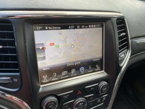 Pelēks Jeep Grand Cherokee 2015 Marijampole, ar dzinēja tilpumu 2.99 L un nobraukumu 222 tūkst. km par 13499 €, foto 39 vietnē AUTOMOTO.COM.LV