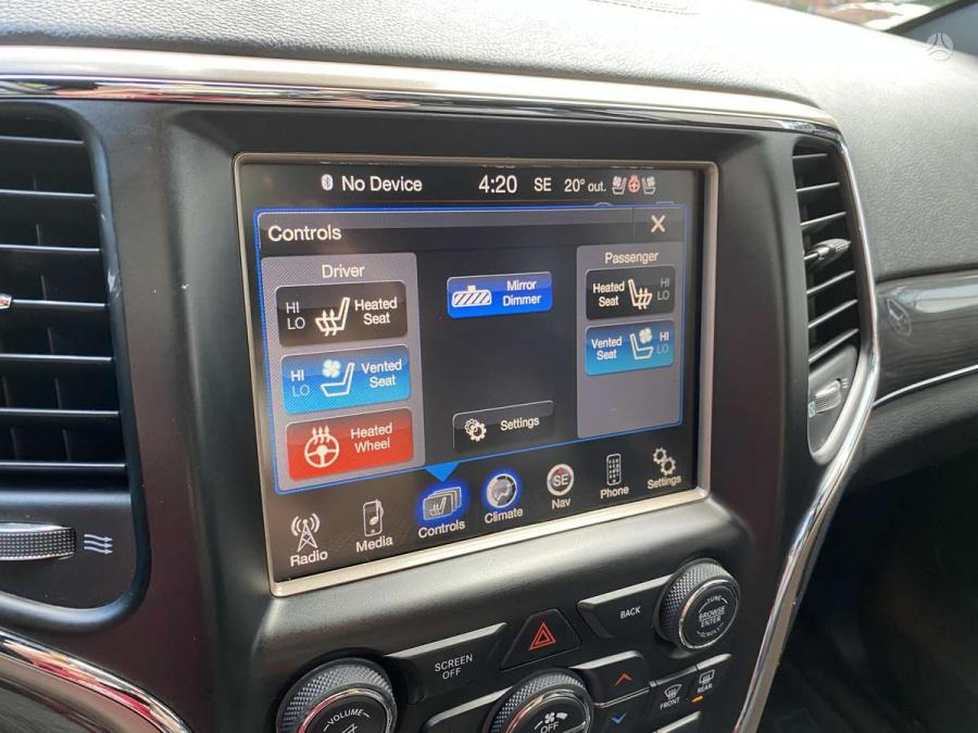 Pelēks Jeep Grand Cherokee 2015 Marijampole, ar dzinēja tilpumu 2.99 L un nobraukumu 222 tūkst. km par 13499 €, foto 42 vietnē AUTOMOTO.COM.LV