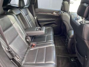 Pelēks Jeep Grand Cherokee 2015 Marijampole, ar dzinēja tilpumu 2.99 L un nobraukumu 222 tūkst. km par 13499 €, foto 50 vietnē AUTOMOTO.COM.LV