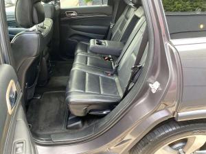 Pelēks Jeep Grand Cherokee 2015 Marijampole, ar dzinēja tilpumu 2.99 L un nobraukumu 222 tūkst. km par 13499 €, foto 51 vietnē AUTOMOTO.COM.LV