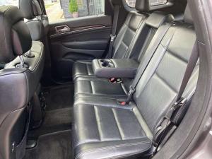 Pelēks Jeep Grand Cherokee 2015 Marijampole, ar dzinēja tilpumu 2.99 L un nobraukumu 222 tūkst. km par 13499 €, foto 52 vietnē AUTOMOTO.COM.LV