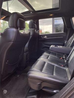 Pelēks Jeep Grand Cherokee 2015 Marijampole, ar dzinēja tilpumu 2.99 L un nobraukumu 222 tūkst. km par 13499 €, foto 53 vietnē AUTOMOTO.COM.LV