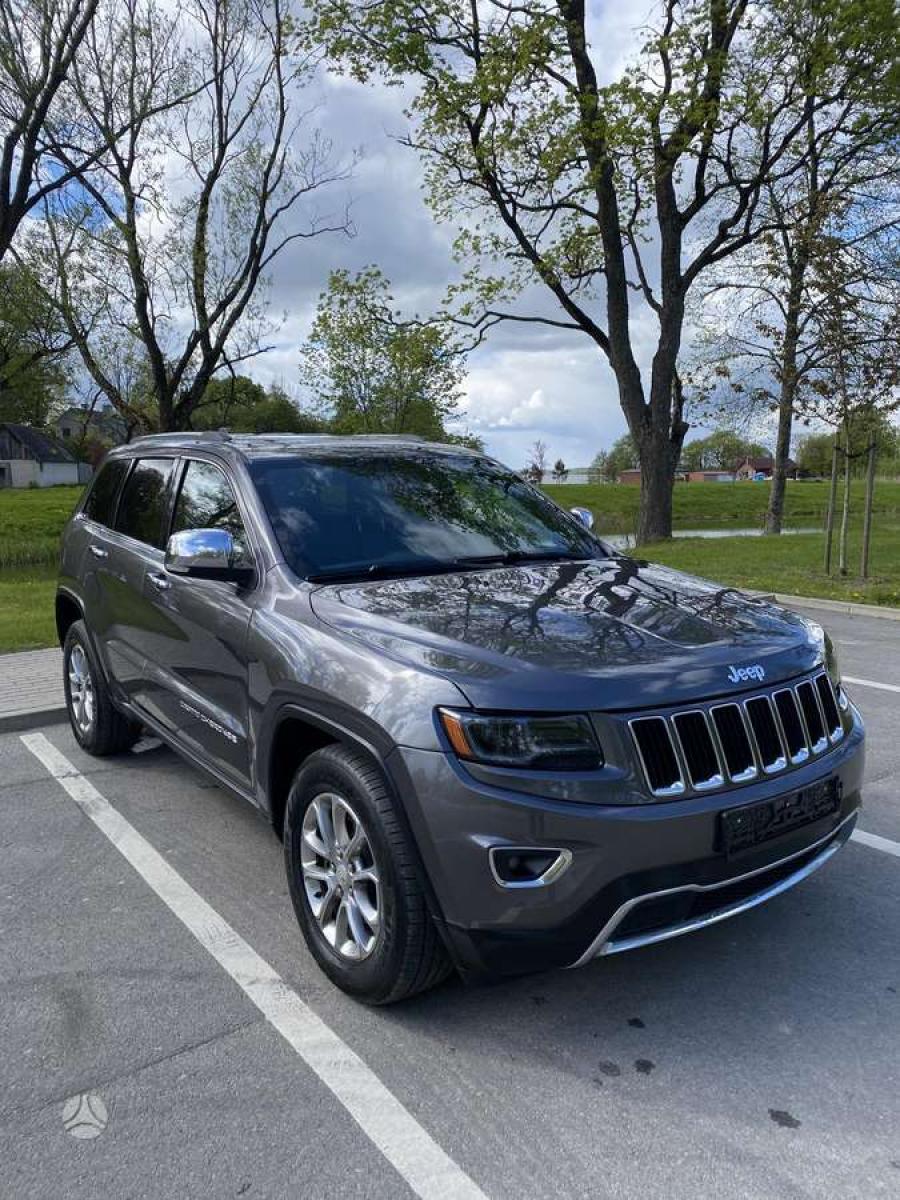 Pelēks Jeep Grand Cherokee 2015 Šauļi, ar dzinēja tilpumu 3.60 L un nobraukumu 196 tūkst. km par 11300 €, foto 3 vietnē AUTOMOTO.COM.LV