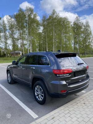 Pelēks Jeep Grand Cherokee 2015 Šauļi, ar dzinēja tilpumu 3.60 L un nobraukumu 196 tūkst. km par 11300 €, foto 5 vietnē AUTOMOTO.COM.LV