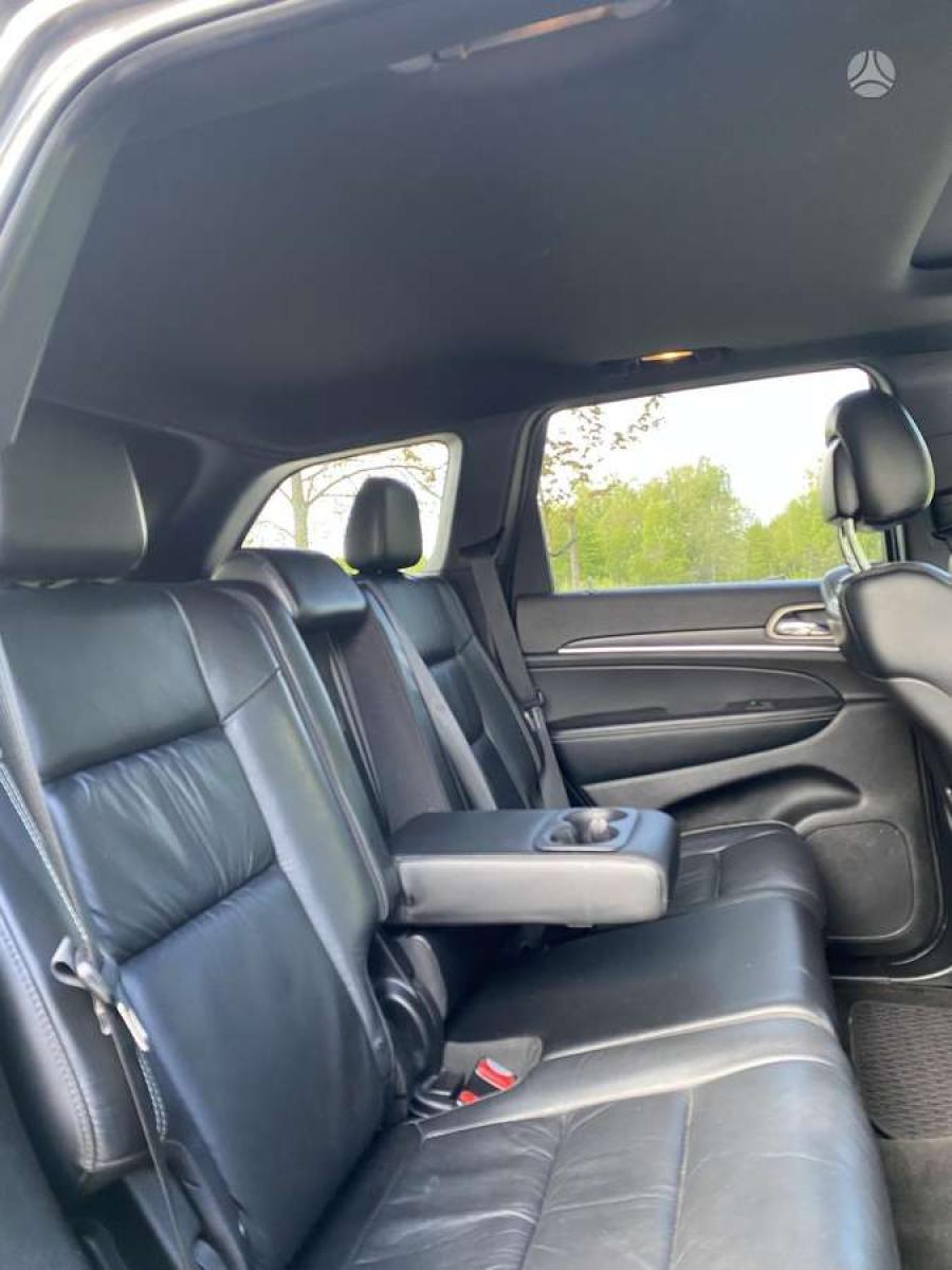 Pelēks Jeep Grand Cherokee 2015 Šauļi, ar dzinēja tilpumu 3.60 L un nobraukumu 196 tūkst. km par 11300 €, foto 9 vietnē AUTOMOTO.COM.LV