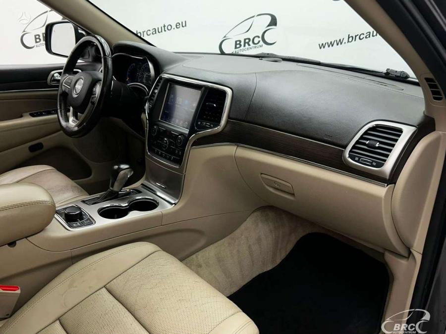 Grey Jeep Grand Cherokee 2016 in Vilnius, with an engine capacity of 3.60 L and mileage of 324 thousand km for 13500 €, photo 10 on AUTOMOTO.COM.LV