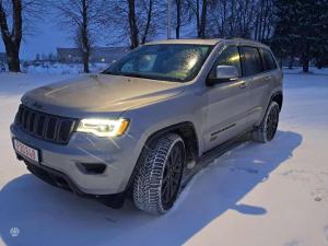 Pelēks Jeep Grand Cherokee 2016 Tauragė, ar dzinēja tilpumu 5.65 L un nobraukumu 181 tūkst. km par 19998 €, foto 2 vietnē AUTOMOTO.COM.LV