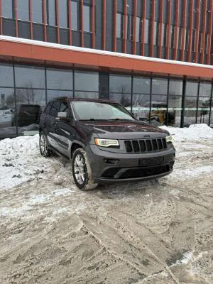 Grey Jeep Grand Cherokee 2016 in Klaipeda, with an engine capacity of 3.60 L and mileage of 218 thousand km for 16895 €, photo 2 on AUTOMOTO.COM.LV