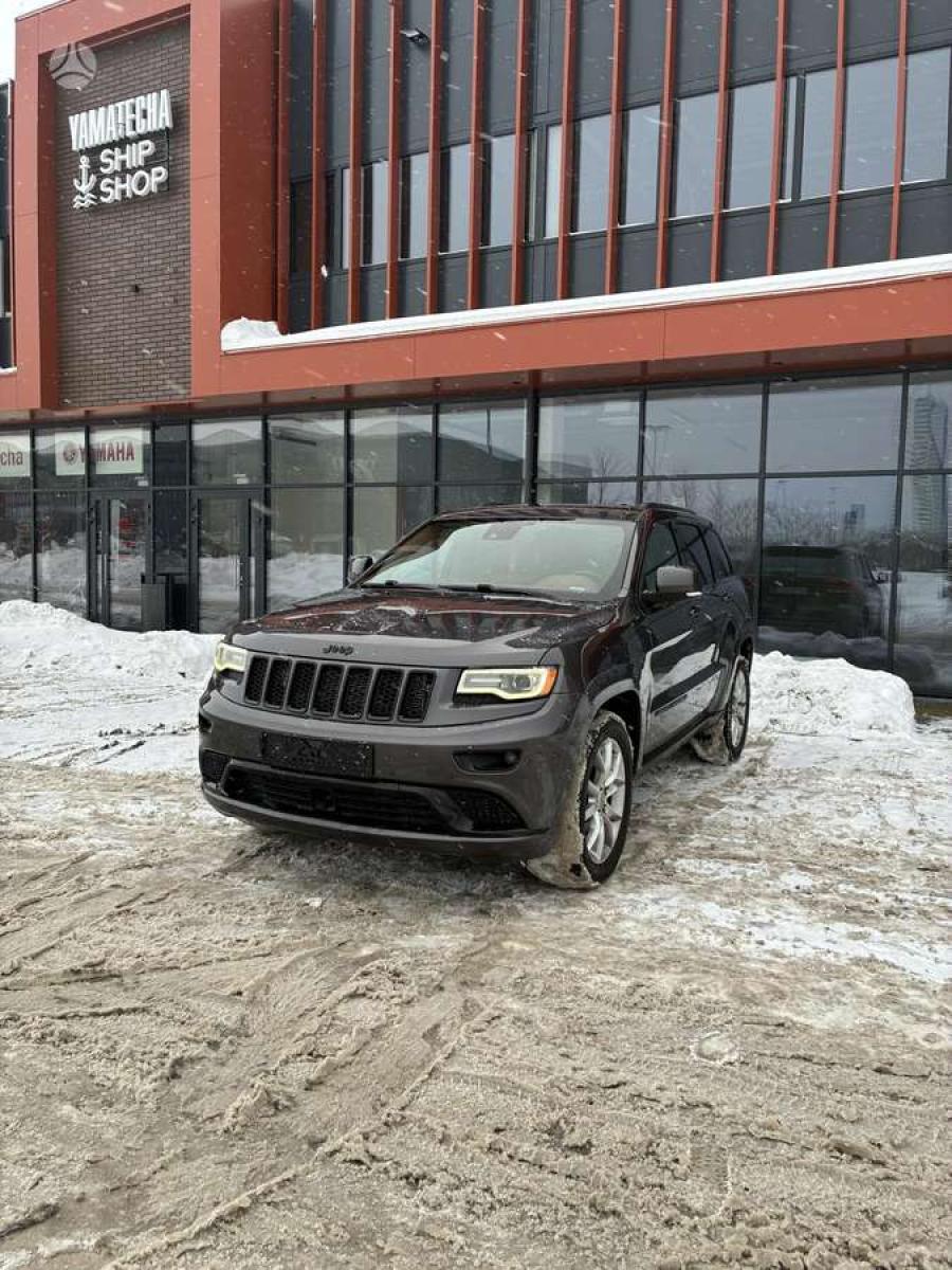 Grey Jeep Grand Cherokee 2016 in Klaipeda, with an engine capacity of 3.60 L and mileage of 218 thousand km for 16895 €, photo 4 on AUTOMOTO.COM.LV
