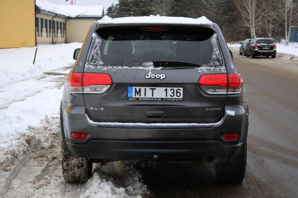 Pelēks Jeep Grand Cherokee 2016 Viļņa, ar dzinēja tilpumu 3.60 L un nobraukumu 281 tūkst. km par 12999 €, foto 6 vietnē AUTOMOTO.COM.LV