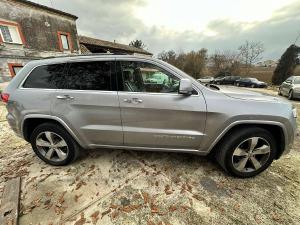 Pelēks Jeep Grand Cherokee 2016 Panevēža, ar dzinēja tilpumu 2.99 L un nobraukumu 345 tūkst. km par 9800 €, foto 6 vietnē AUTOMOTO.COM.LV