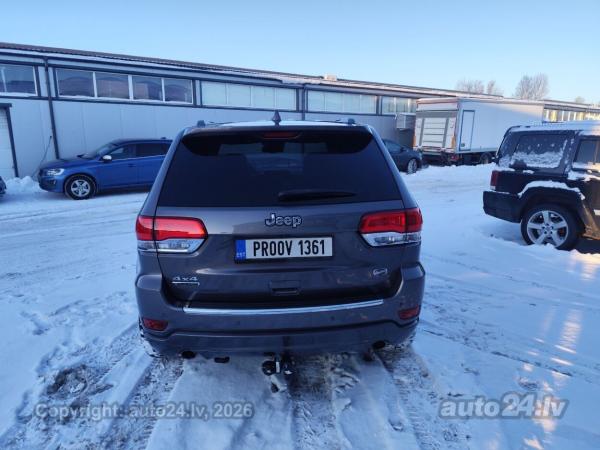 Grey Jeep Grand Cherokee 2016 in Parnu, with an engine capacity of 3.00 L and mileage of 149 thousand km for 19990 €, photo 10 on AUTOMOTO.COM.LV