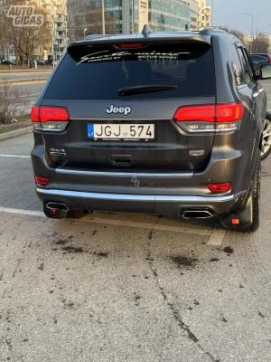 Pelēks Jeep Grand Cherokee 2016 Viļņa, ar dzinēja tilpumu 3.00 L un nobraukumu 180 tūkst. km par 16700 €, foto 4 vietnē AUTOMOTO.COM.LV
