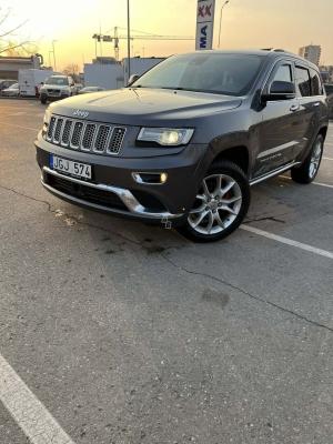 Pelēks Jeep Grand Cherokee 2016 Viļņa, ar dzinēja tilpumu 3.00 L un nobraukumu 180 tūkst. km par 16700 €, foto 5 vietnē AUTOMOTO.COM.LV