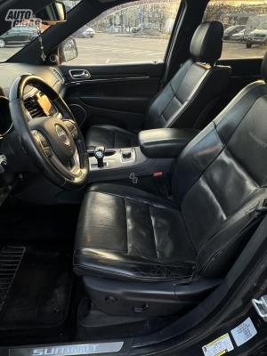 Pelēks Jeep Grand Cherokee 2016 Viļņa, ar dzinēja tilpumu 3.00 L un nobraukumu 180 tūkst. km par 16700 €, foto 15 vietnē AUTOMOTO.COM.LV