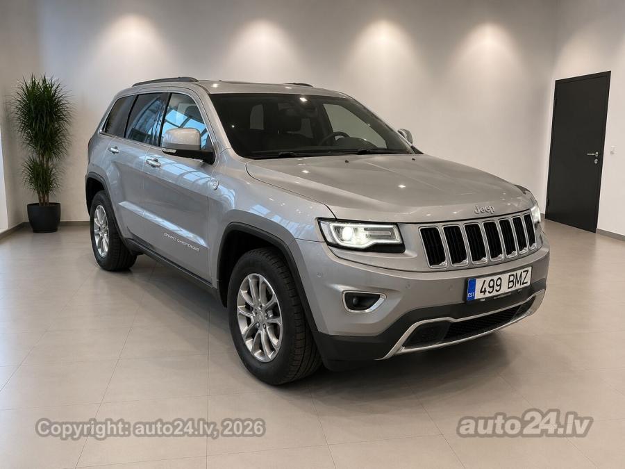 Grey Jeep Grand Cherokee 2016 in Tartu, with an engine capacity of 3.00 L and mileage of 207 thousand km for 14800 €, photo 1 on AUTOMOTO.COM.LV