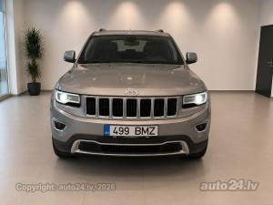 Grey Jeep Grand Cherokee 2016 in Tartu, with an engine capacity of 3.00 L and mileage of 207 thousand km for 14800 €, photo 4 on AUTOMOTO.COM.LV